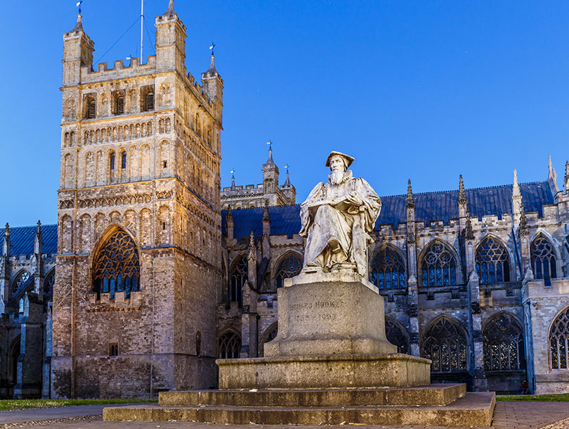 Coach travel to Exeter | National Express